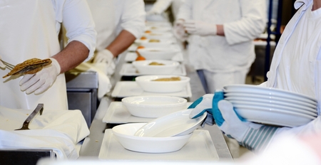 employé-polyvalent-restauration-alternance- tironem.fr